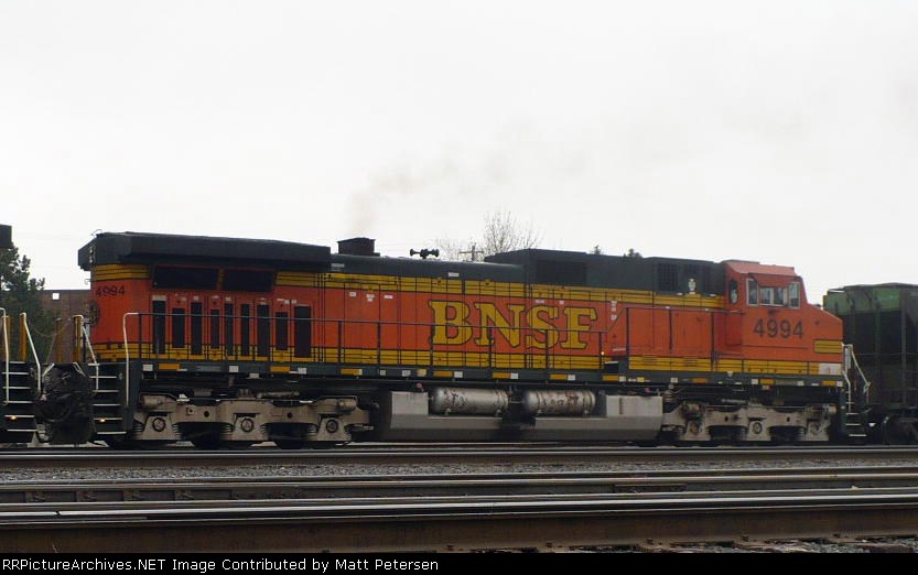 BNSF 4994